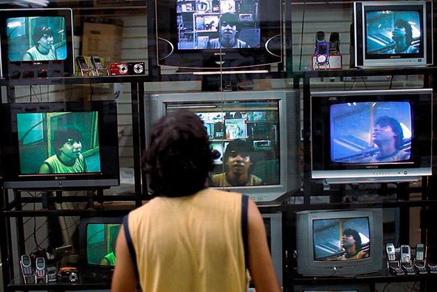 7 Boxes - NOW Magazine