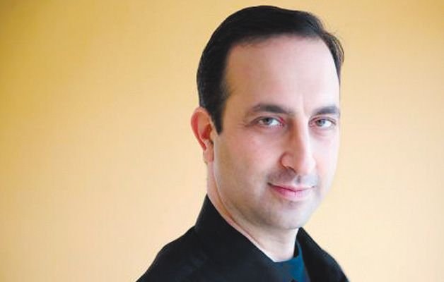 Present laughter - NOW Magazine