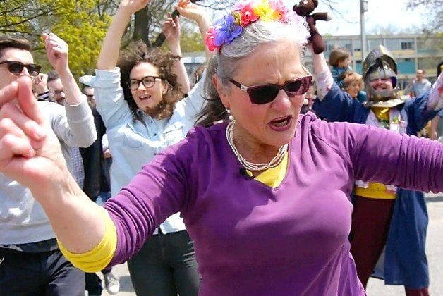 Dancing crossing guard goes out in footloose fashion - NOW Magazine
