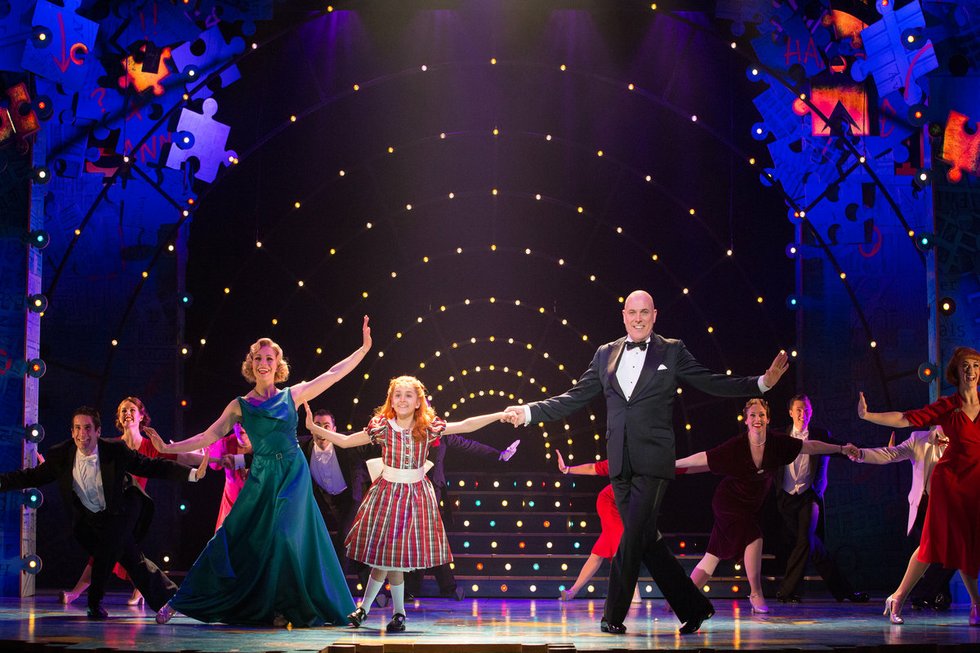 The sun doesn't come out for this lifeless revival of Annie - NOW Magazine