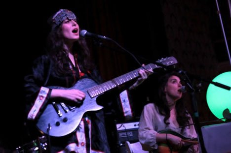 Tasseomancy twins - NOW Magazine