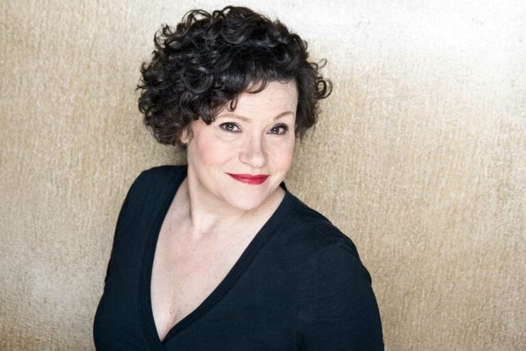 Fringe preview: Alex Dallas takes on men, manspreading and #MeToo - NOW ...