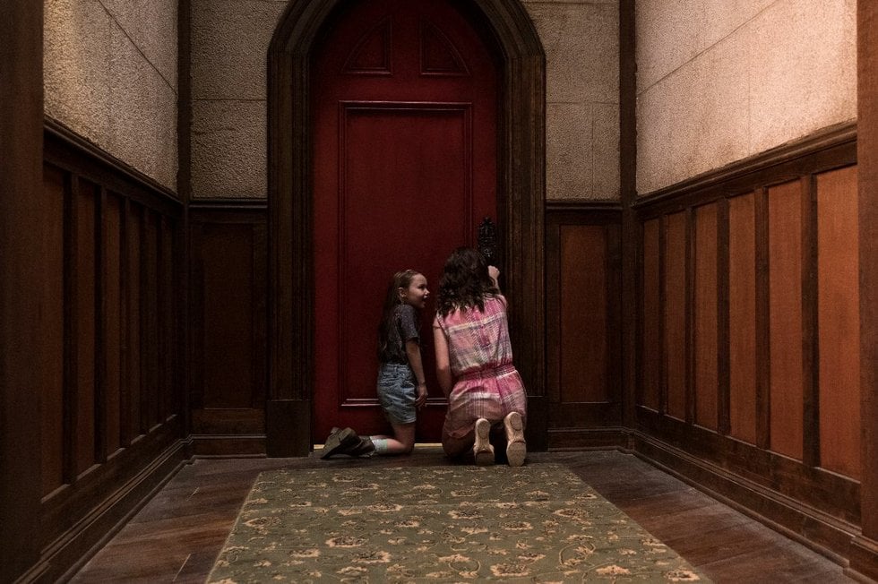 TV review: The Haunting Of Hill House is slow-burn psychological horror ...