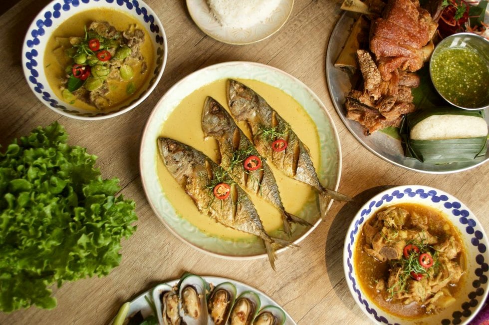 Inside Koh Lipe, a southern Thai restaurant on Baldwin - NOW Magazine