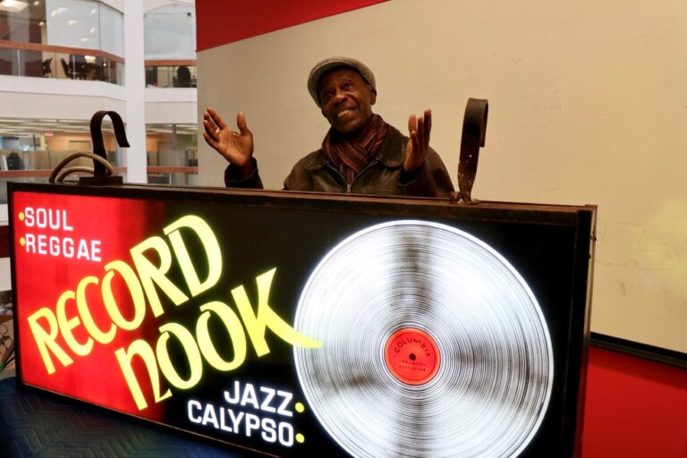 The Record Nook sign will shine in Toronto's Neon Museum - NOW Magazine