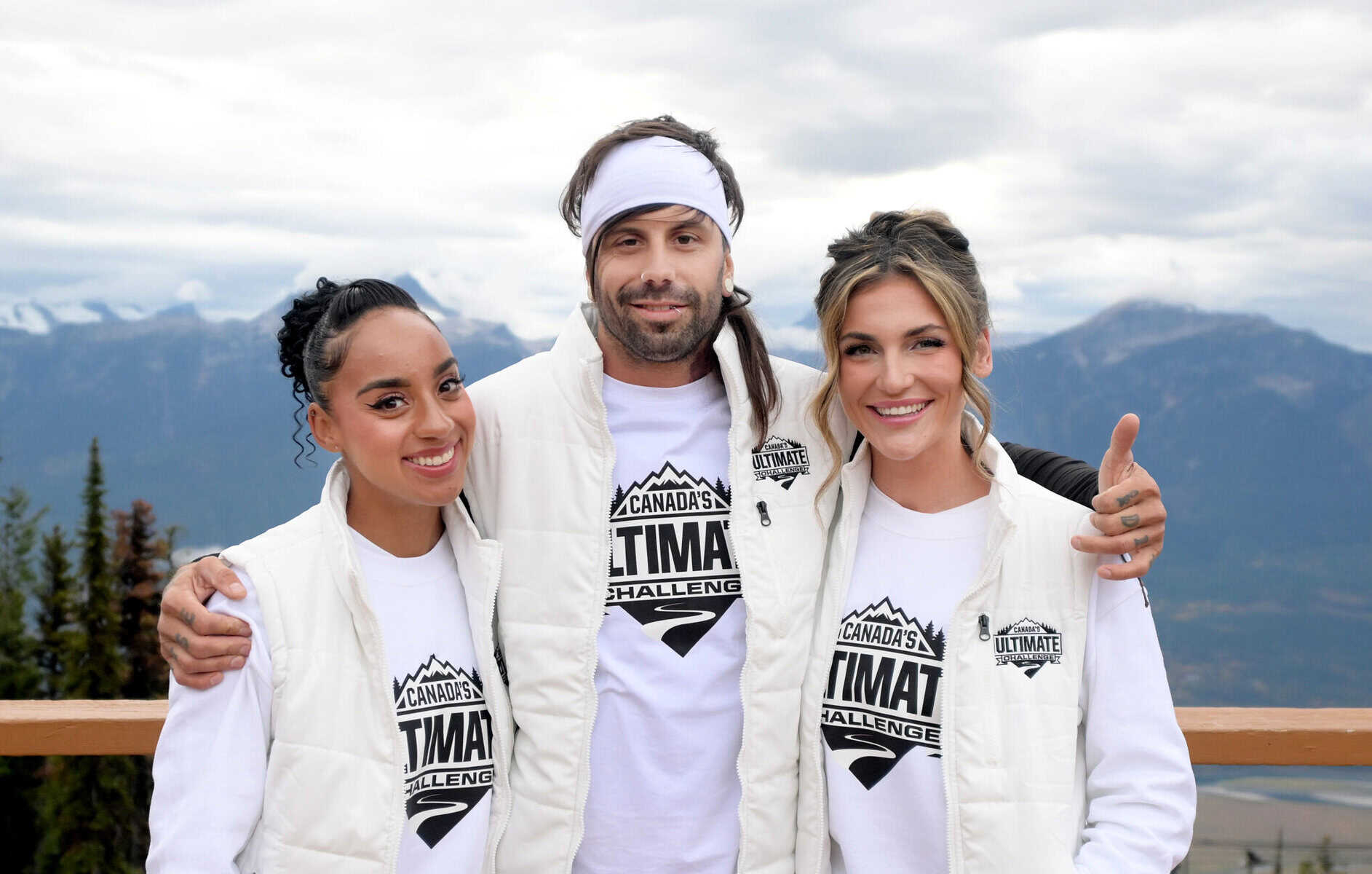 A gondola rescue, a neck and neck canoe battle and fresh rivals: Here’s ...