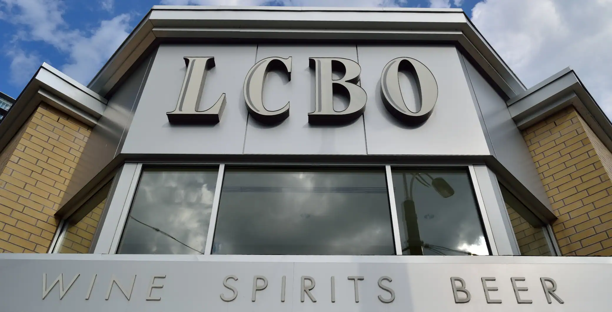 ‘Don’t force a dry summer on Ontarians,’ A whopping 97% of LCBO workers ...