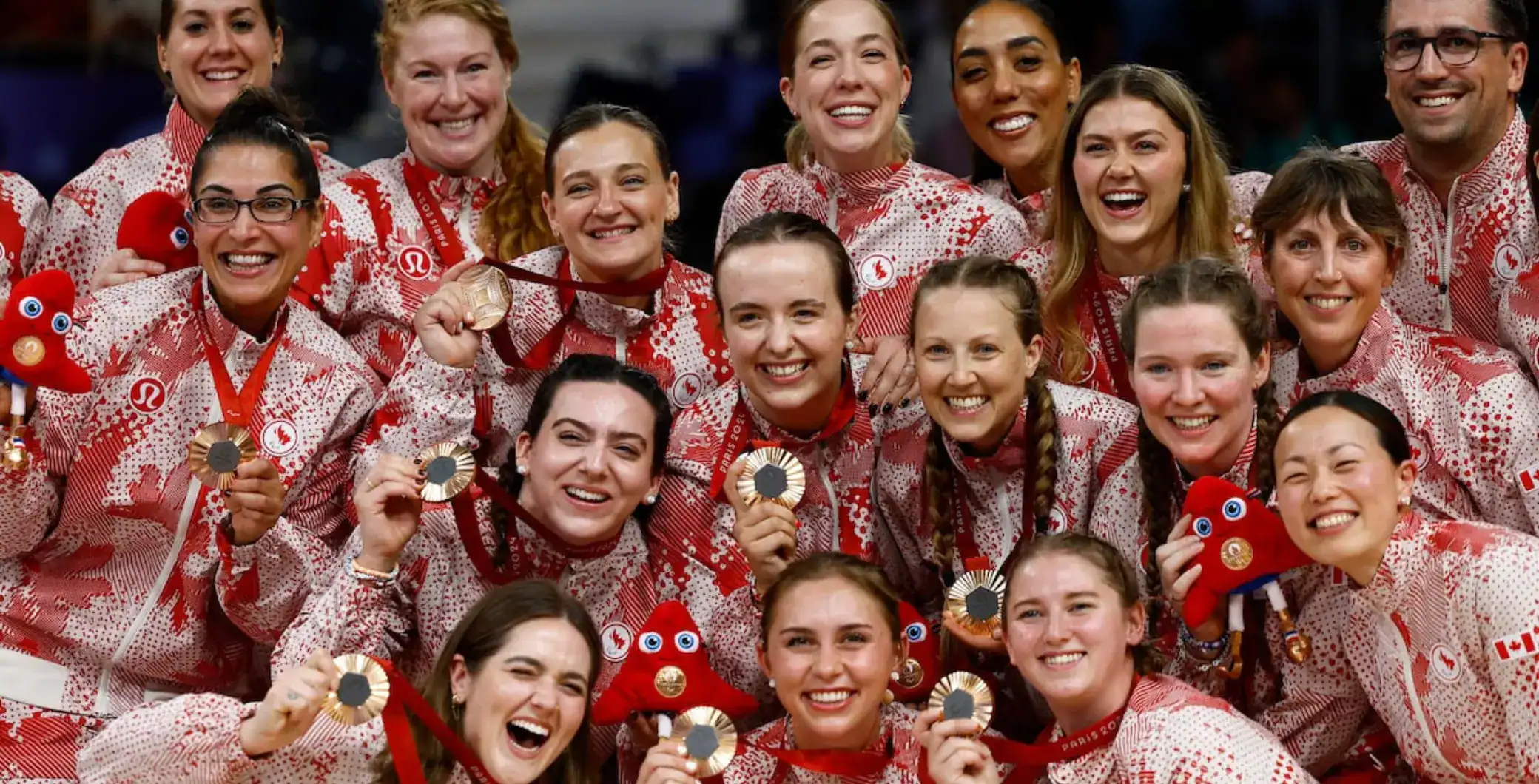 ‘We are tremendously proud of you,’ Canadians praise Team Canada’s ...