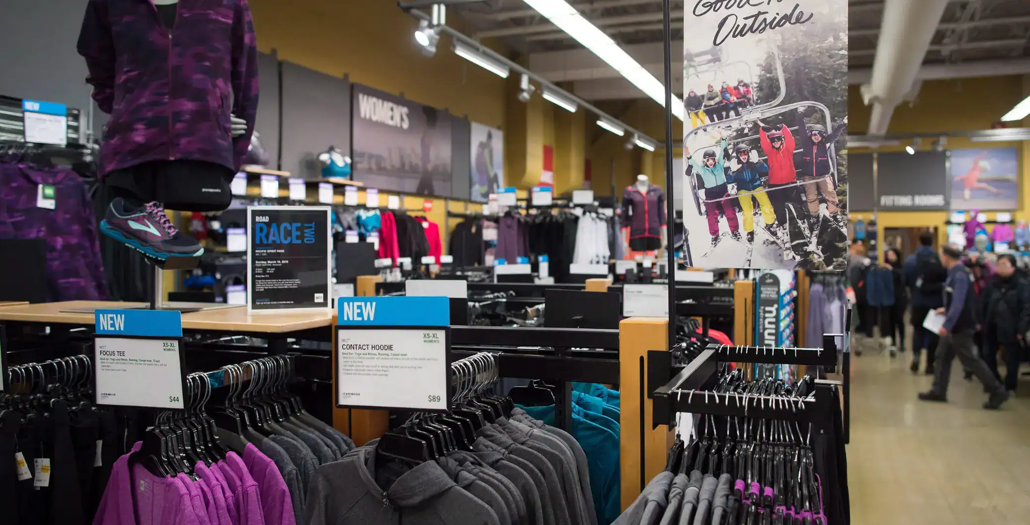 MEC’s mouldy mishap: Health Canada issues recall on gloves and pants ...