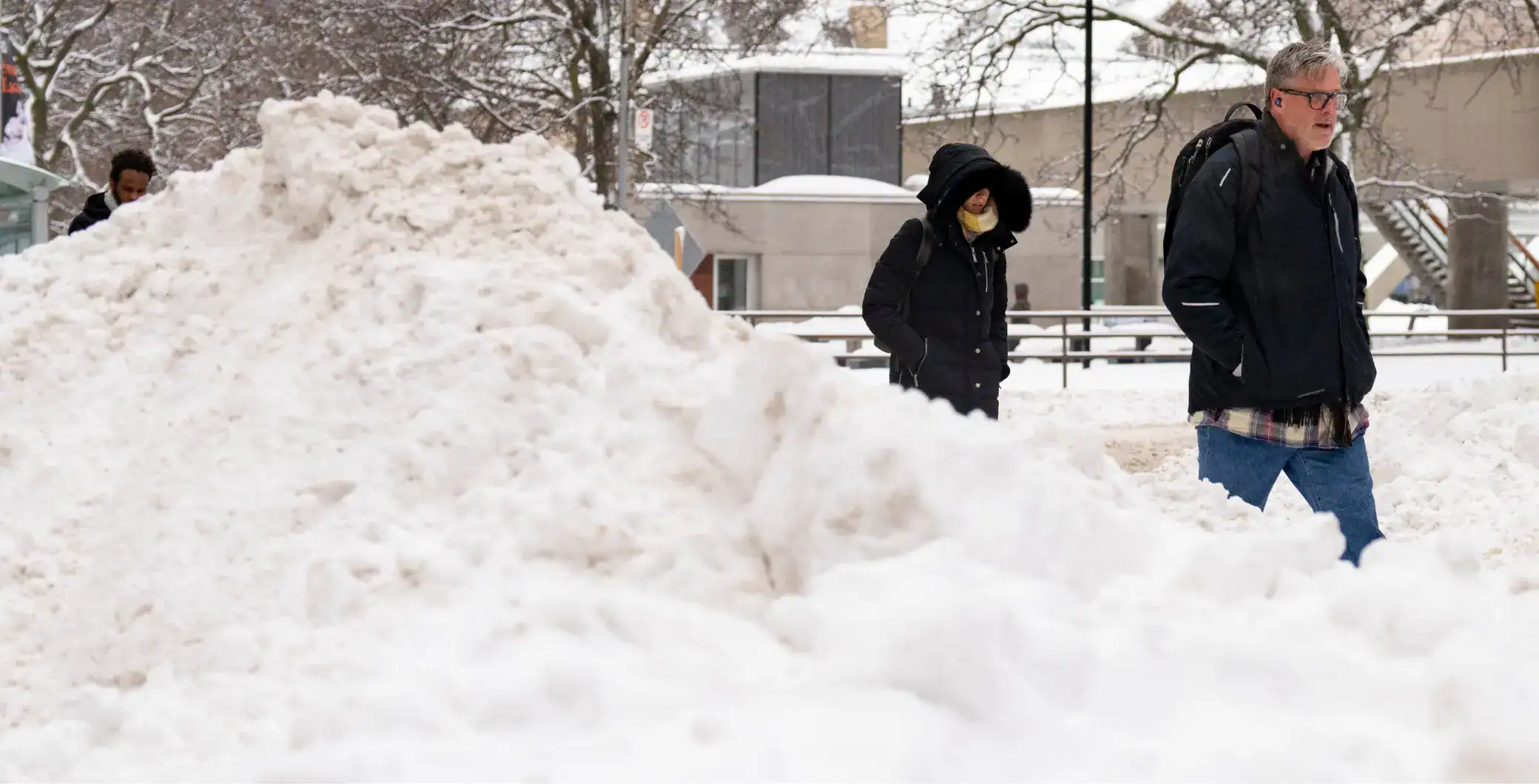 ‘It seems like nobody cares,’ Toronto pedestrians are fed up with ...