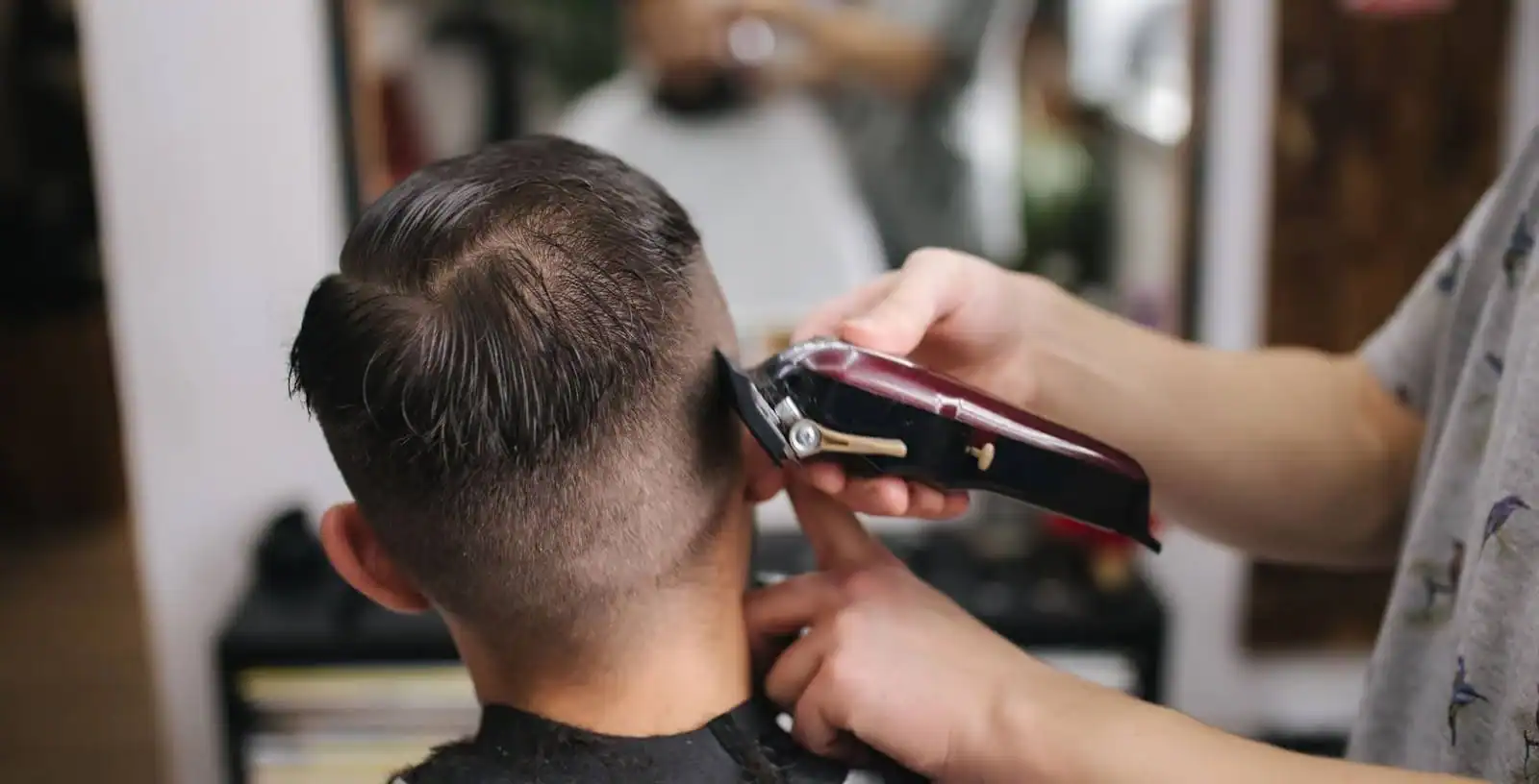 Torontonians calling out rising haircut prices for men, and barbers are ...