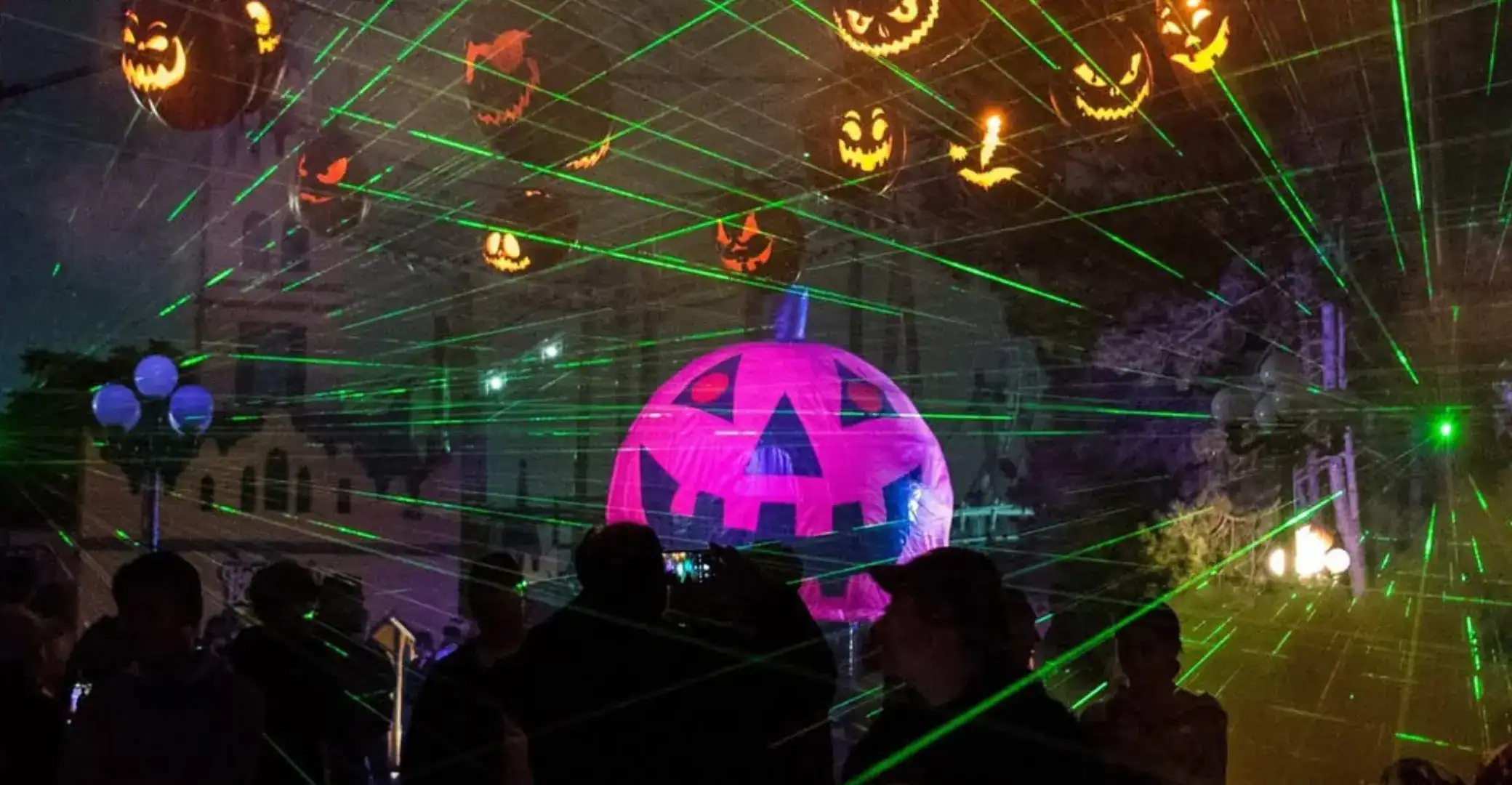 $10 for a Scare? Canada’s Wonderland’s new fees for Halloween Haunt ...